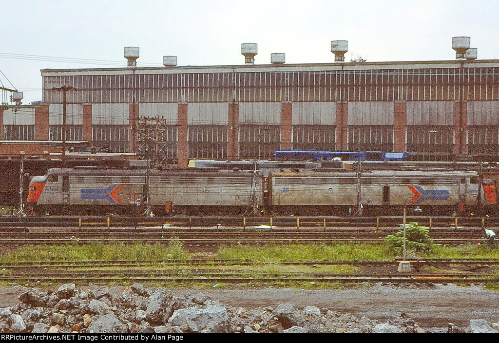 Amtrak E-8A 438 and E-9A 420